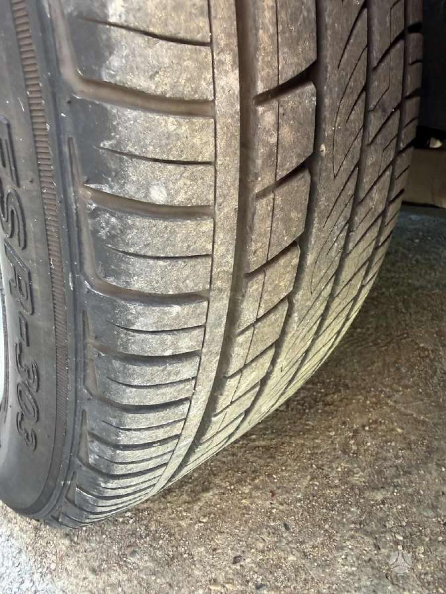 Brown Audi Q5 2010 in Taurage, with an engine capacity of 1.97 L and mileage of 239 thousand km for 8000 €, photo 18 on AUTOMOTO.COM.LV