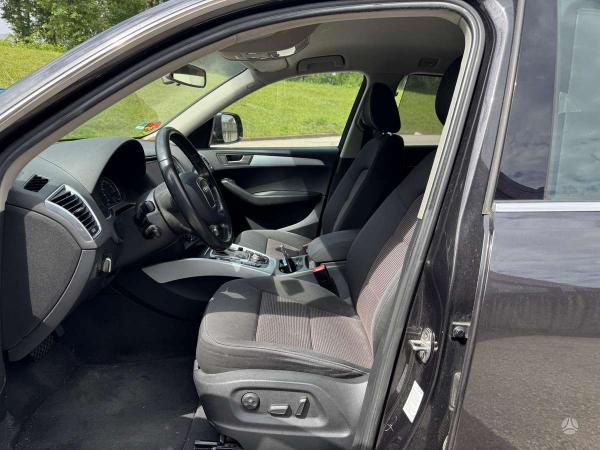 Brūns Audi Q5 2010 Alīta, ar dzinēja tilpumu 2.00 L un nobraukumu 285 tūkst. km par 7750 €, foto 6 vietnē AUTOMOTO.COM.LV