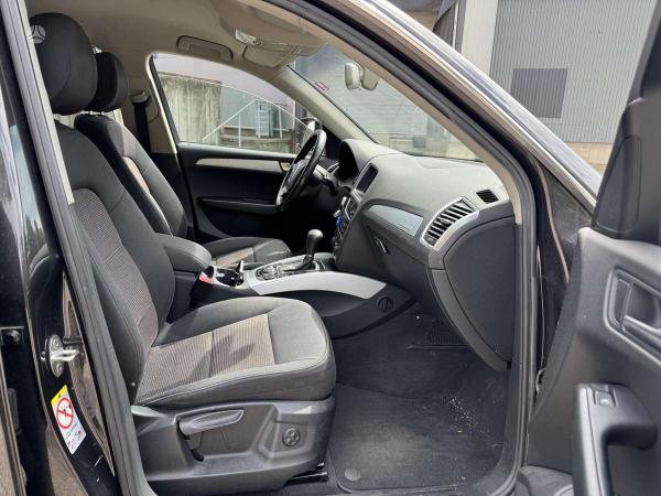 Brūns Audi Q5 2010 Alīta, ar dzinēja tilpumu 2.00 L un nobraukumu 285 tūkst. km par 7750 €, foto 9 vietnē AUTOMOTO.COM.LV