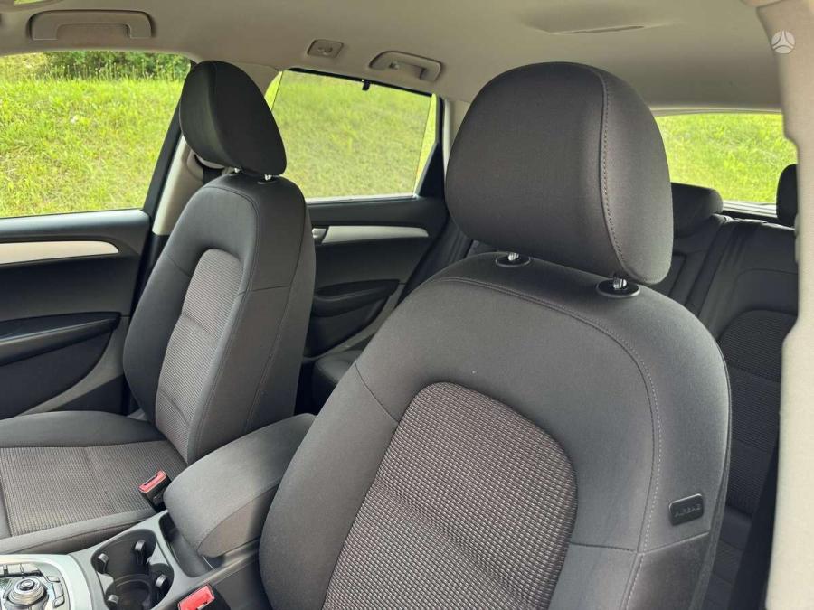 Brūns Audi Q5 2010 Alīta, ar dzinēja tilpumu 2.00 L un nobraukumu 285 tūkst. km par 8100 €, foto 9 vietnē AUTOMOTO.COM.LV