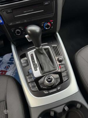 Brūns Audi Q5 2010 Alīta, ar dzinēja tilpumu 2.00 L un nobraukumu 285 tūkst. km par 8100 €, foto 17 vietnē AUTOMOTO.COM.LV