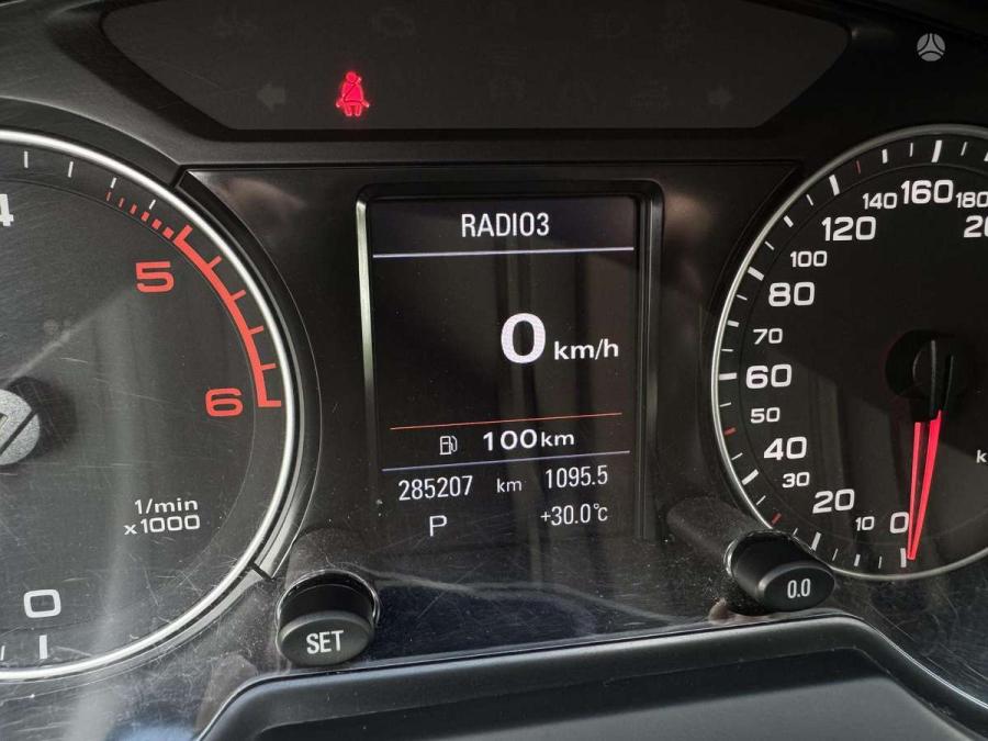 Brūns Audi Q5 2010 Alīta, ar dzinēja tilpumu 2.00 L un nobraukumu 285 tūkst. km par 8100 €, foto 32 vietnē AUTOMOTO.COM.LV
