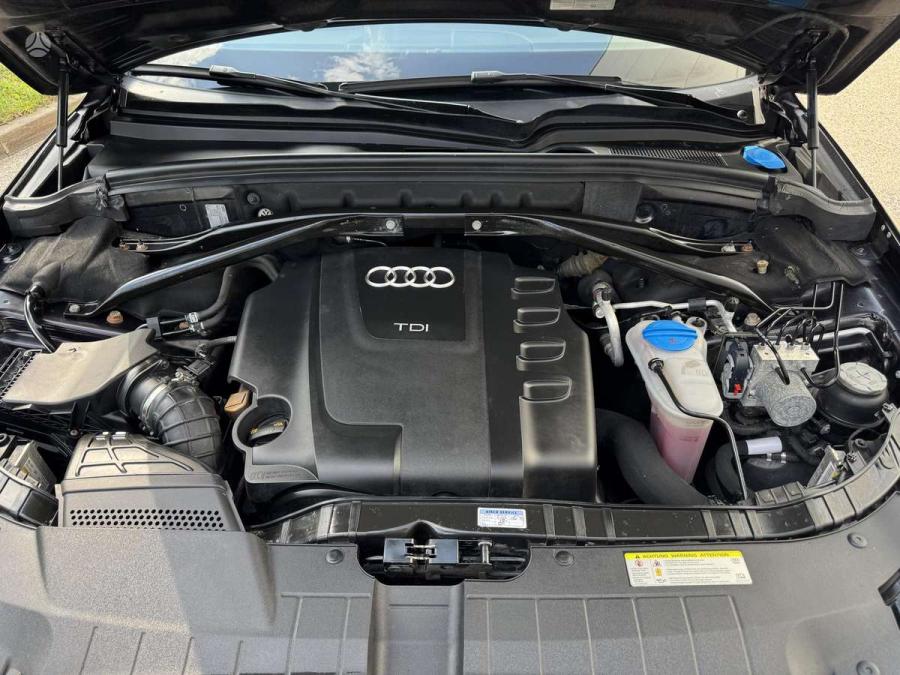 Brūns Audi Q5 2010 Alīta, ar dzinēja tilpumu 2.00 L un nobraukumu 285 tūkst. km par 8100 €, foto 33 vietnē AUTOMOTO.COM.LV