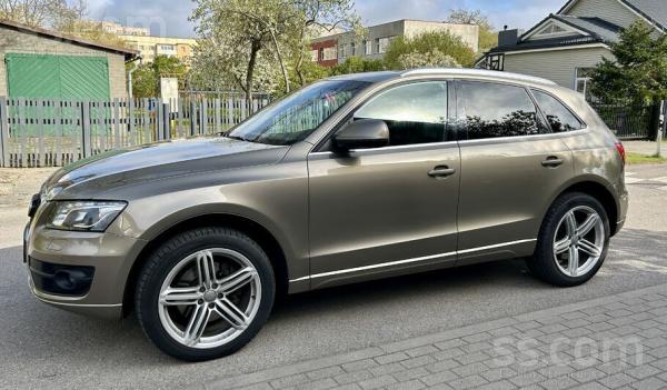 Brūns Audi Q5 2011 Liepāja, ar dzinēja tilpumu 3.00 L un nobraukumu 260 tūkst. km par 35000 €, foto 2 vietnē AUTOMOTO.COM.LV