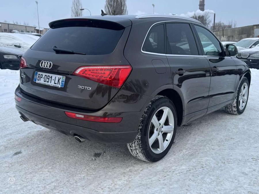 Brown Audi Q5 2011 in Taurage, with an engine capacity of 2.97 L and mileage of 224 thousand km for 8999 €, photo 5 on AUTOMOTO.COM.LV