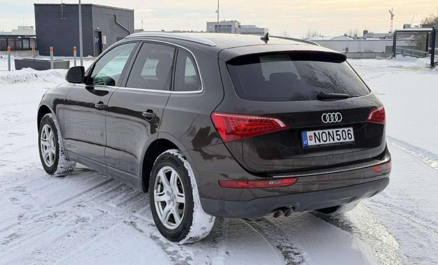 Brown Audi Q5 2011 in Vilnius, with an engine capacity of 1.97 L and mileage of 242 thousand km for 11999 €, photo 3 on AUTOMOTO.COM.LV