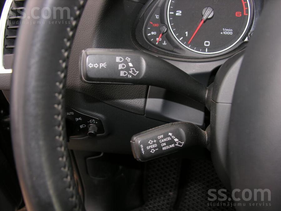 Brown Audi Q5 2011 in Riga, with an engine capacity of 3.00 L and mileage of 0 thousand km for 10800 €, photo 13 on AUTOMOTO.COM.LV