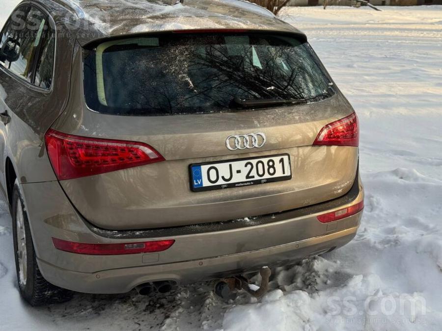 Brown Audi Q5 2011 in Riga, with an engine capacity of 2.00 L and mileage of 293 thousand km for 9800 €, photo 4 on AUTOMOTO.COM.LV