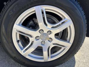 Brūns Audi Q5 2011 Viļņa, ar dzinēja tilpumu 1.97 L un nobraukumu 250 tūkst. km par 7900 €, foto 24 vietnē AUTOMOTO.COM.LV