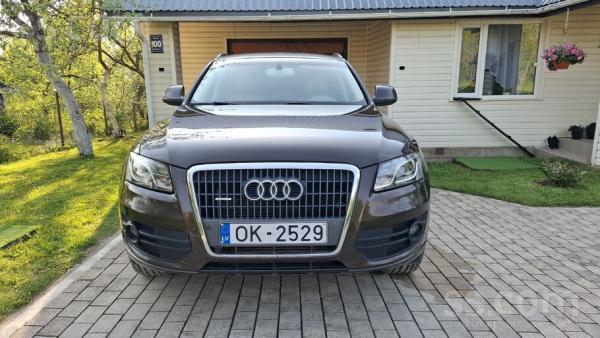 Brūns Audi Q5 2011 Rēzekne, ar dzinēja tilpumu 2.00 L un nobraukumu 308 tūkst. km par 9700 €, foto 2 vietnē AUTOMOTO.COM.LV