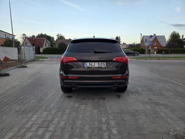 Brown Audi Q5 2011 in Kaunas, with an engine capacity of 3.00 L and mileage of 290 thousand km for 9500 €, photo 8 on AUTOMOTO.COM.LV