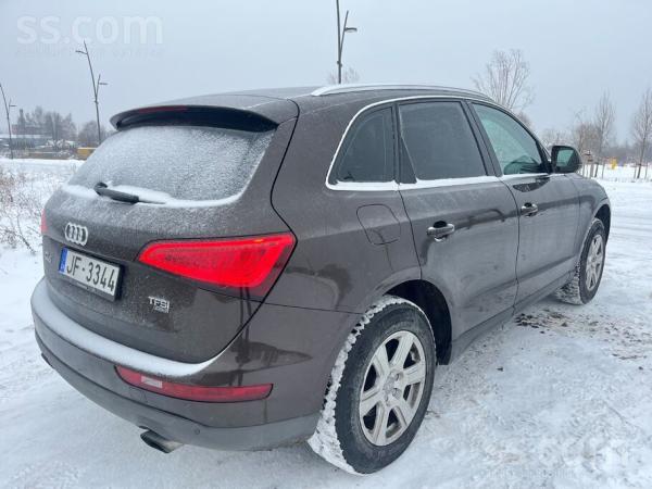 Brown Audi Q5 2012 in Riga, with an engine capacity of 2.00 L and mileage of 191 thousand km for 9100 €, photo 5 on AUTOMOTO.COM.LV