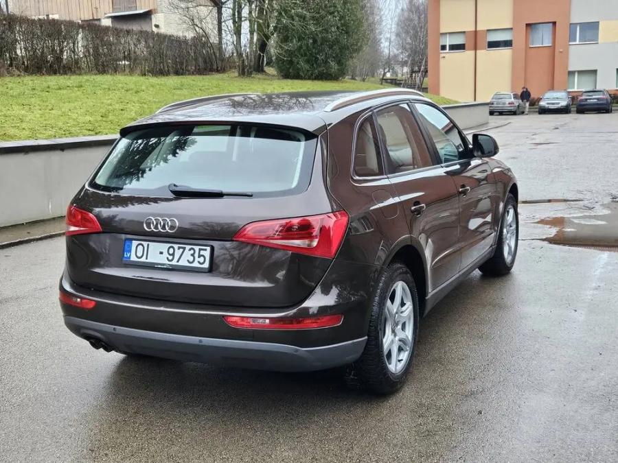 Brūns Audi Q5 2012 Jēkabpils, ar dzinēja tilpumu 2.00 L un nobraukumu 305 tūkst. km par 9990 €, foto 8 vietnē AUTOMOTO.COM.LV