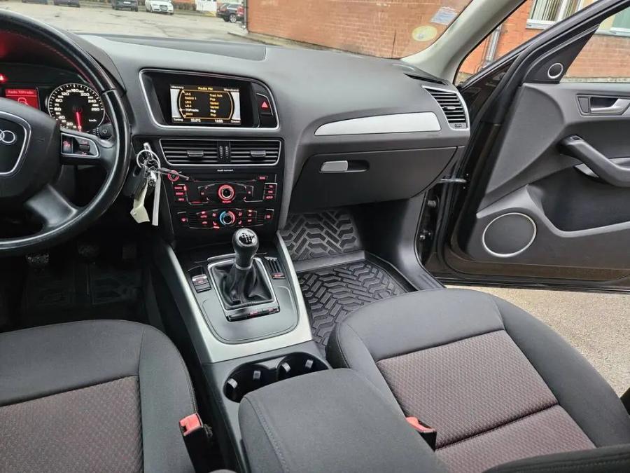 Brūns Audi Q5 2012 Jēkabpils, ar dzinēja tilpumu 2.00 L un nobraukumu 305 tūkst. km par 9990 €, foto 20 vietnē AUTOMOTO.COM.LV