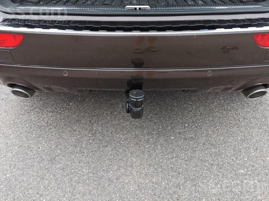 Brown Audi Q5 2012 in Riga, with an engine capacity of 3.00 L and mileage of 236 thousand km for 10450 €, photo 21 on AUTOMOTO.COM.LV