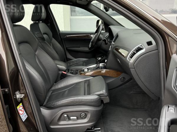 Brūns Audi Q5 2012 Tukums, ar dzinēja tilpumu 3.00 L un nobraukumu 286 tūkst. km par 13499 €, foto 7 vietnē AUTOMOTO.COM.LV