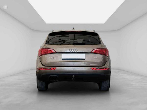 Brown Audi Q5 2012 in Kaunas, with an engine capacity of 2.00 L and mileage of 291 thousand km for 9390 €, photo 6 on AUTOMOTO.COM.LV