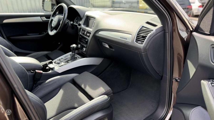 Brown Audi Q5 2012 in Telschi, with an engine capacity of 2.97 L and mileage of 231 thousand km for 12300 €, photo 19 on AUTOMOTO.COM.LV