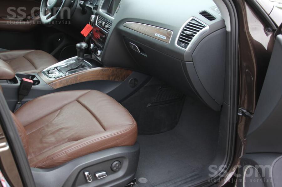 Brown Audi Q5 2013 in Tukums, with an engine capacity of 3.00 L and mileage of 271 thousand km for 13990 €, photo 15 on AUTOMOTO.COM.LV