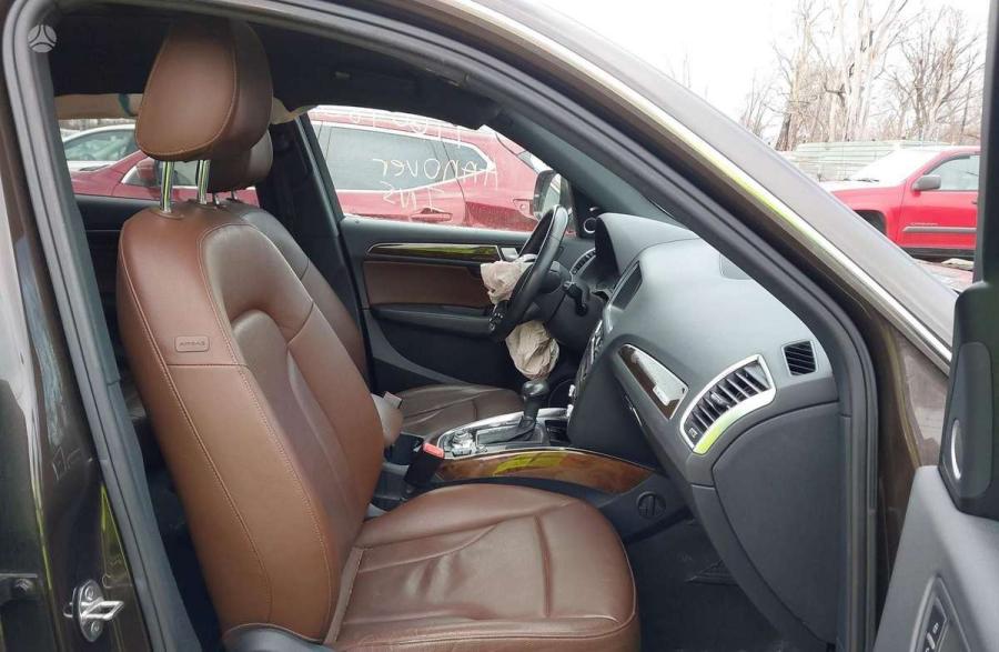 Brown Audi Q5 2013 in Vilnius, with an engine capacity of 1.98 L and mileage of 225 thousand km for 5900 €, photo 18 on AUTOMOTO.COM.LV