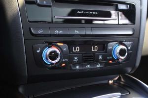 Brown Audi Q5 2013 in Vilnius, with an engine capacity of 1.98 L and mileage of 228 thousand km for 7300 €, photo 19 on AUTOMOTO.COM.LV