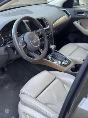 Brown Audi Q5 2013 in Mazeikiai, with an engine capacity of 3.00 L and mileage of 190 thousand km for 13100 €, photo 9 on AUTOMOTO.COM.LV