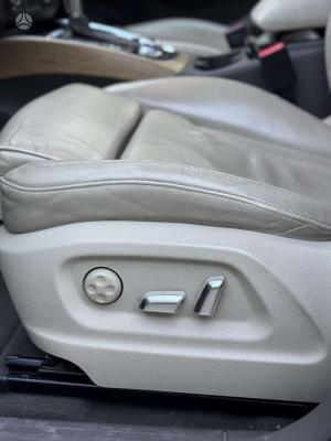 Brown Audi Q5 2013 in Mazeikiai, with an engine capacity of 3.00 L and mileage of 190 thousand km for 13100 €, photo 10 on AUTOMOTO.COM.LV