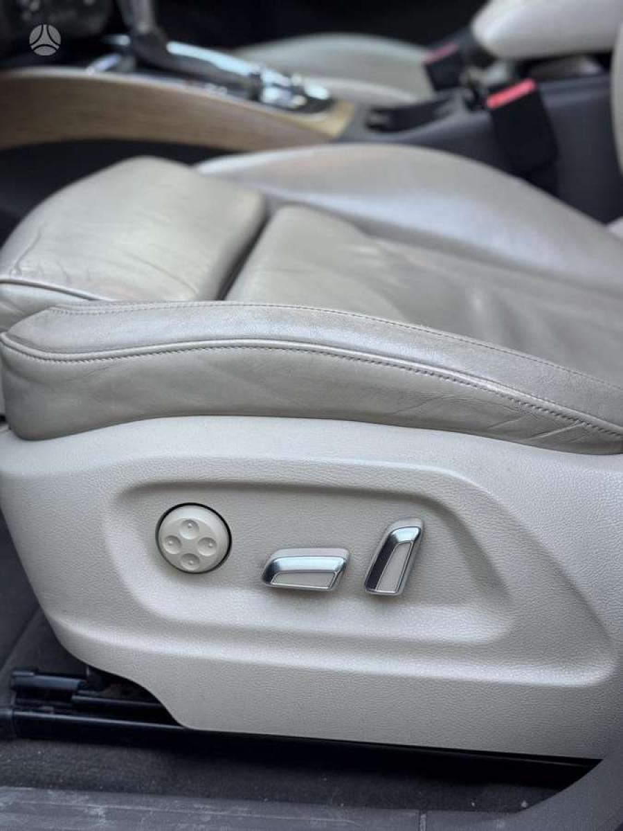 Brown Audi Q5 2013 in Mazeikiai, with an engine capacity of 3.00 L and mileage of 190 thousand km for 13100 €, photo 10 on AUTOMOTO.COM.LV