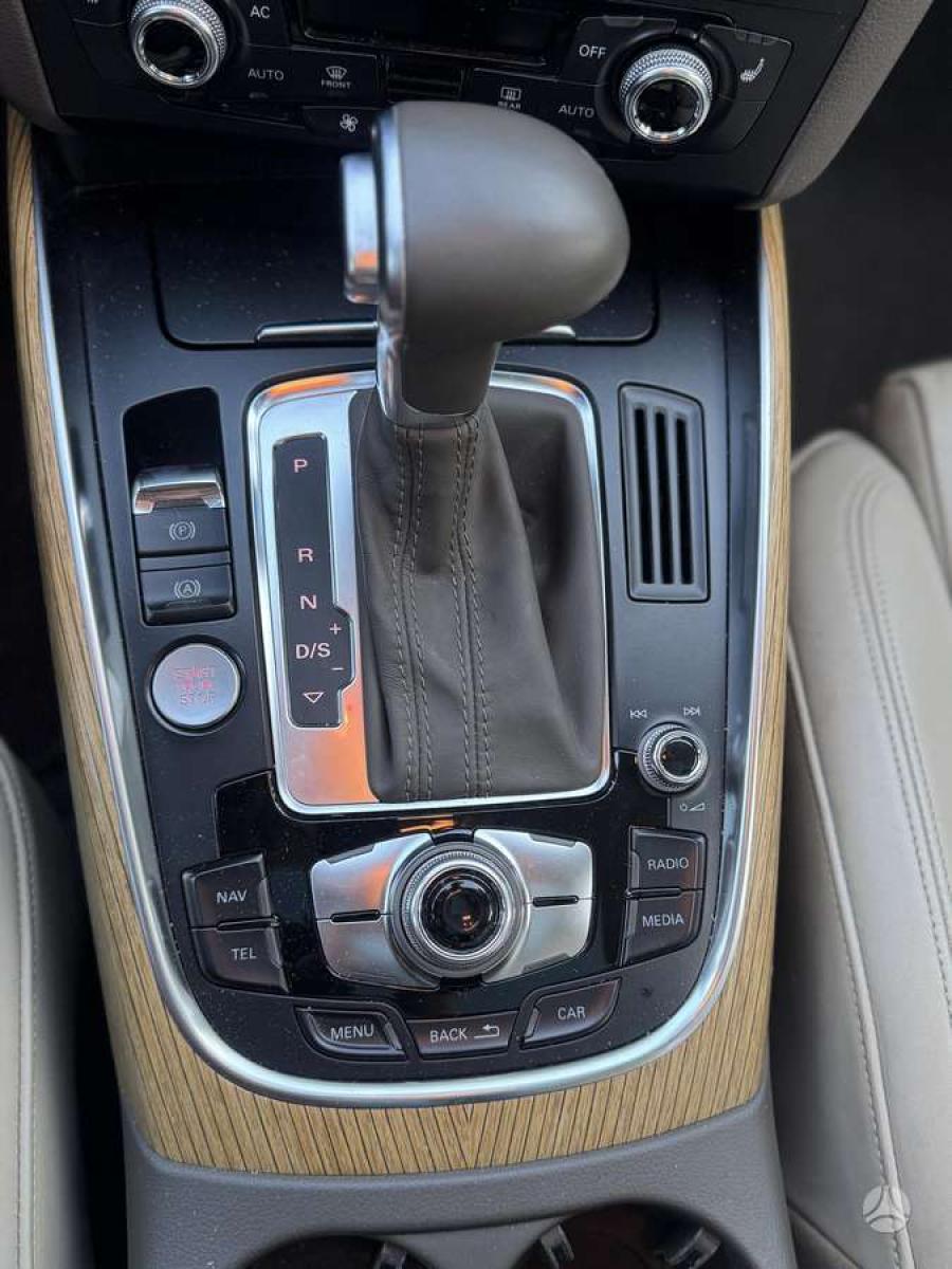 Brown Audi Q5 2013 in Mazeikiai, with an engine capacity of 3.00 L and mileage of 190 thousand km for 13100 €, photo 16 on AUTOMOTO.COM.LV