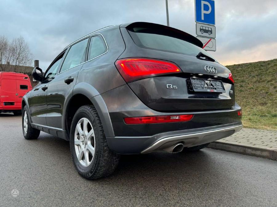 Brown Audi Q5 2014 in Kaunas, with an engine capacity of 2.00 L and mileage of 145 thousand km for 14550 €, photo 6 on AUTOMOTO.COM.LV