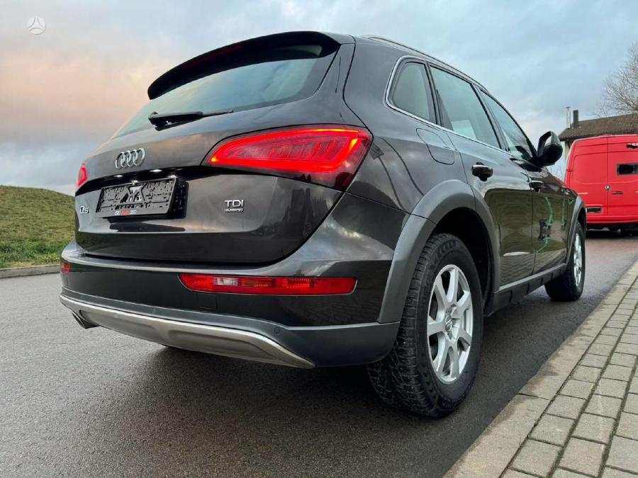Brown Audi Q5 2014 in Kaunas, with an engine capacity of 2.00 L and mileage of 145 thousand km for 14550 €, photo 11 on AUTOMOTO.COM.LV
