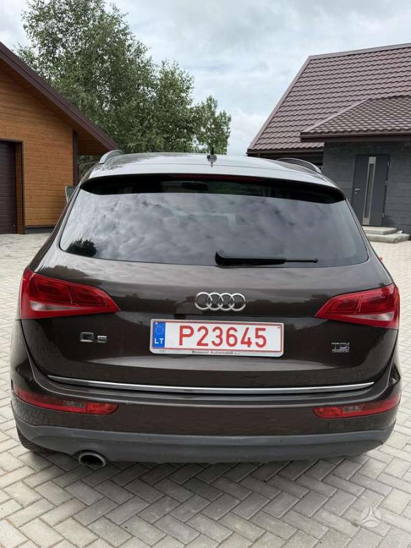 Brown Audi Q5 2014 in Visaginas, with an engine capacity of 1.97 L and mileage of 236 thousand km for 12300 €, photo 4 on AUTOMOTO.COM.LV