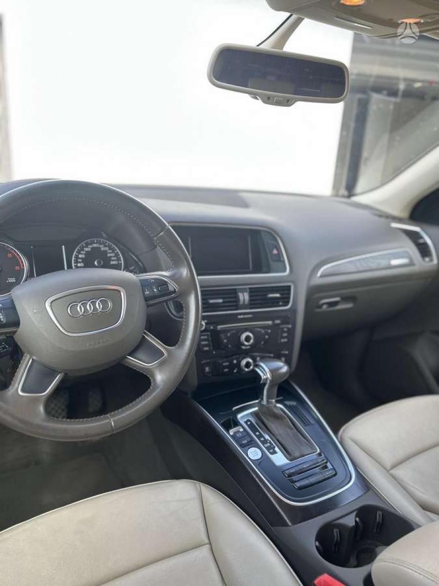 Brown Audi Q5 2014 in Vilnius, with an engine capacity of 2.00 L and mileage of 180 thousand km for 12700 €, photo 6 on AUTOMOTO.COM.LV