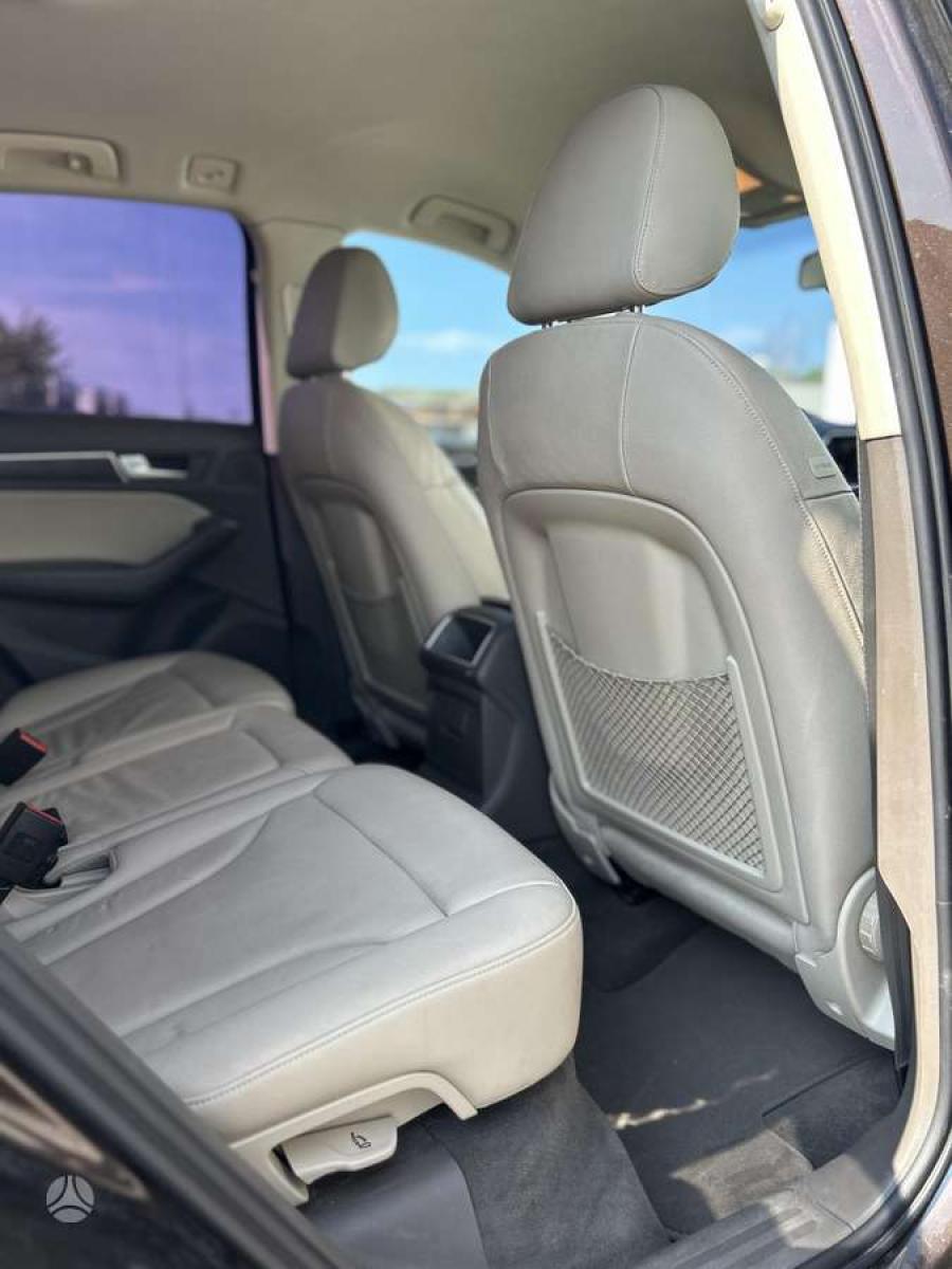Brown Audi Q5 2014 in Vilnius, with an engine capacity of 2.00 L and mileage of 180 thousand km for 12700 €, photo 10 on AUTOMOTO.COM.LV