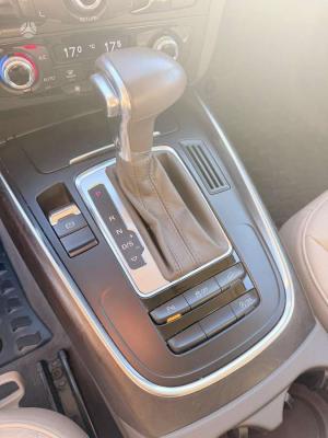 Brown Audi Q5 2015 in Elektrenai, with an engine capacity of 1.97 L and mileage of 28 thousand km for 27000 €, photo 12 on AUTOMOTO.COM.LV