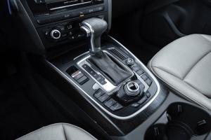 Brūns Audi Q5 2016 Mārupe, ar dzinēja tilpumu 2.00 L un nobraukumu 138 tūkst. km par 16150 €, foto 17 vietnē AUTOMOTO.COM.LV