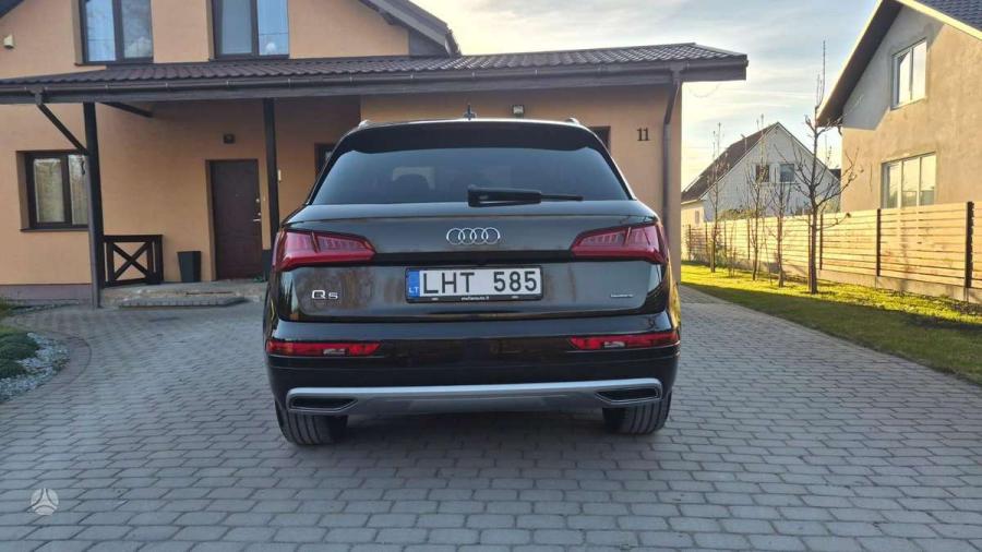 Brown Audi Q5 2019 in Kaunas, with an engine capacity of 1.97 L and mileage of 105 thousand km for 24999 €, photo 4 on AUTOMOTO.COM.LV