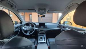 Brown Audi Q5 2019 in Kaunas, with an engine capacity of 1.97 L and mileage of 105 thousand km for 24999 €, photo 10 on AUTOMOTO.COM.LV
