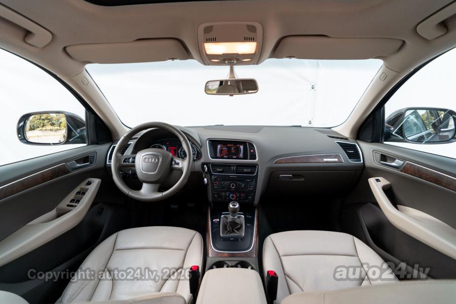 Brown Audi Q5 2012 in Tartu, with an engine capacity of 2.00 L and mileage of 239 thousand km for 9900 €, photo 8 on AUTOMOTO.COM.LV
