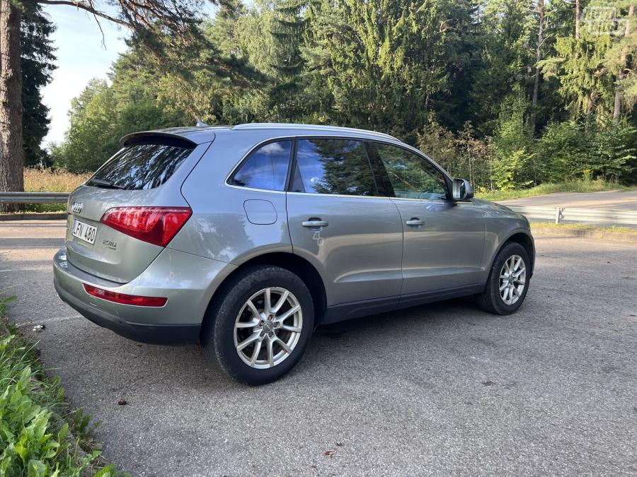 Audi Q5 2009 in Anyksciai, with an engine capacity of 2.00 L and mileage of 377 thousand km for 7700 €, photo 8 on AUTOMOTO.COM.LV