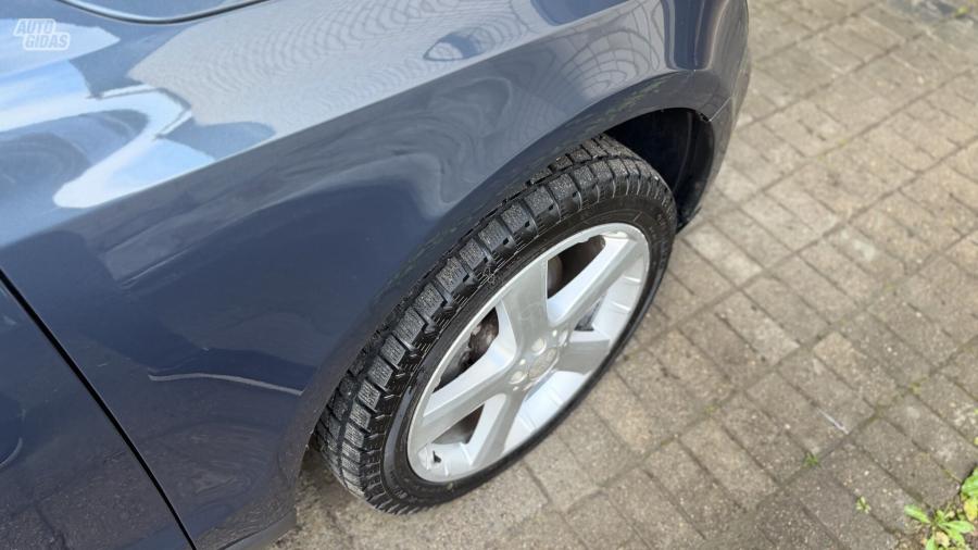 Audi Q5 2008 in Vilnius, with an engine capacity of 2.00 L and mileage of 277 thousand km for 6850 €, photo 14 on AUTOMOTO.COM.LV