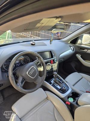 Audi Q5 2008 in Ukmerge, with an engine capacity of 3.00 L and mileage of 340 thousand km for 7000 €, photo 8 on AUTOMOTO.COM.LV