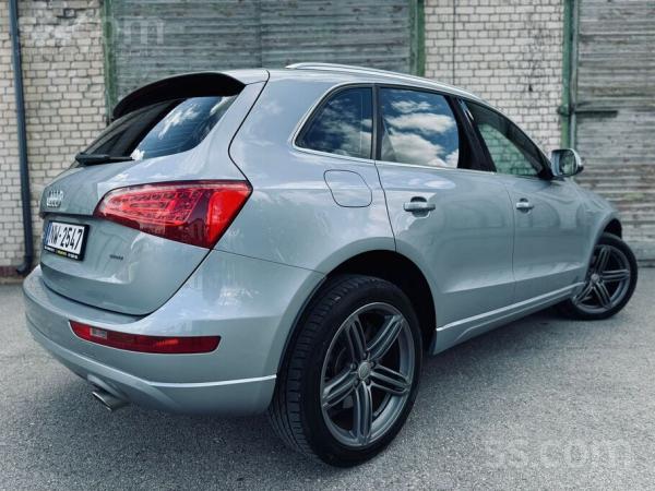 Audi Q5 2009 Cēsis, ar dzinēja tilpumu 3.00 L un nobraukumu 0 tūkst. km par 9300 €, foto 6 vietnē AUTOMOTO.COM.LV