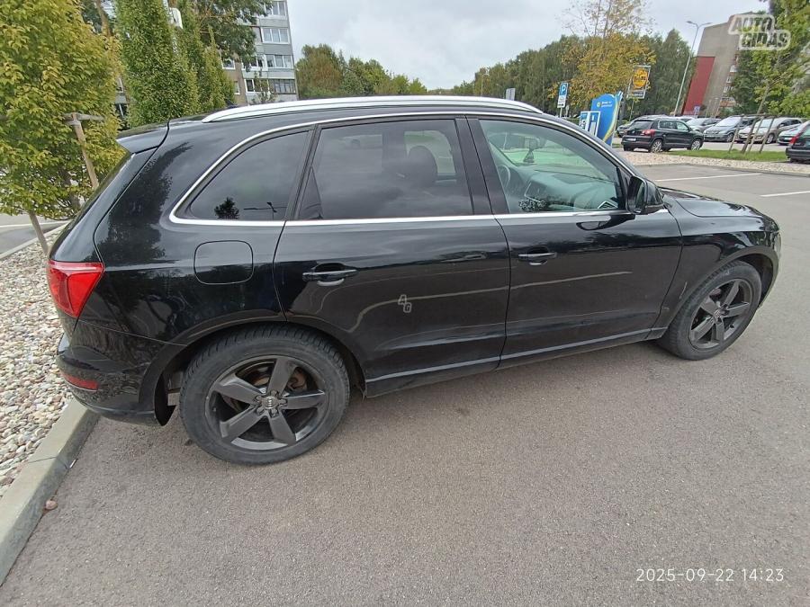 Audi Q5 2009 in Klaipeda, with an engine capacity of 2.00 L and mileage of 280 thousand km for 5500 €, photo 3 on AUTOMOTO.COM.LV