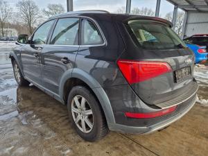 Audi Q5 2009 in Kaunas, with an engine capacity of 2.00 L and mileage of 262 thousand km for 5500 €, photo 3 on AUTOMOTO.COM.LV