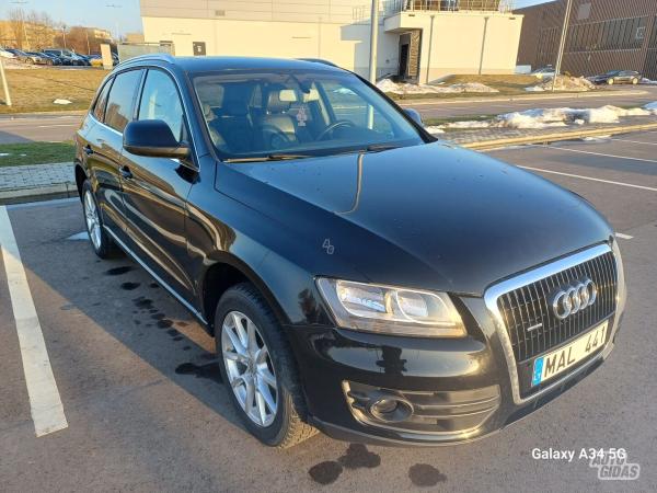 Audi Q5 2009 in Klaipeda, with an engine capacity of 3.20 L and mileage of 211 thousand km for 6350 €, photo 3 on AUTOMOTO.COM.LV