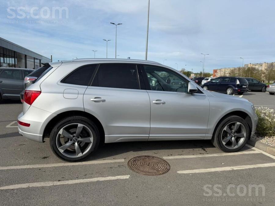 Audi Q5 2009 in Rezekne, with an engine capacity of 3.00 L and mileage of 262 thousand km for 9550 €, photo 3 on AUTOMOTO.COM.LV