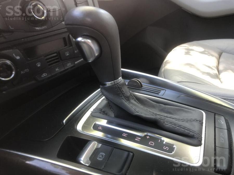 Audi Q5 2009 Rīga, ar dzinēja tilpumu 3.20 L un nobraukumu 297 tūkst. km par 6500 €, foto 14 vietnē AUTOMOTO.COM.LV