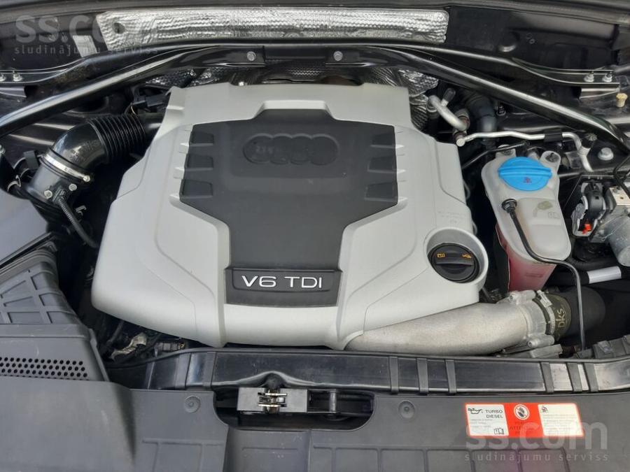 Audi Q5 2009 Daugavpils, ar dzinēja tilpumu 3.00 L un nobraukumu 0 tūkst. km par 9250 €, foto 28 vietnē AUTOMOTO.COM.LV
