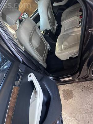 Audi Q5 2009 in Saldus, with an engine capacity of 3.00 L and mileage of 312 thousand km for 8500 €, photo 14 on AUTOMOTO.COM.LV